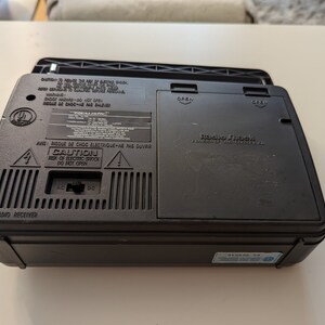 Vintage 1990's Realistic Brand Portable Radio, Made by Radio Shack ...