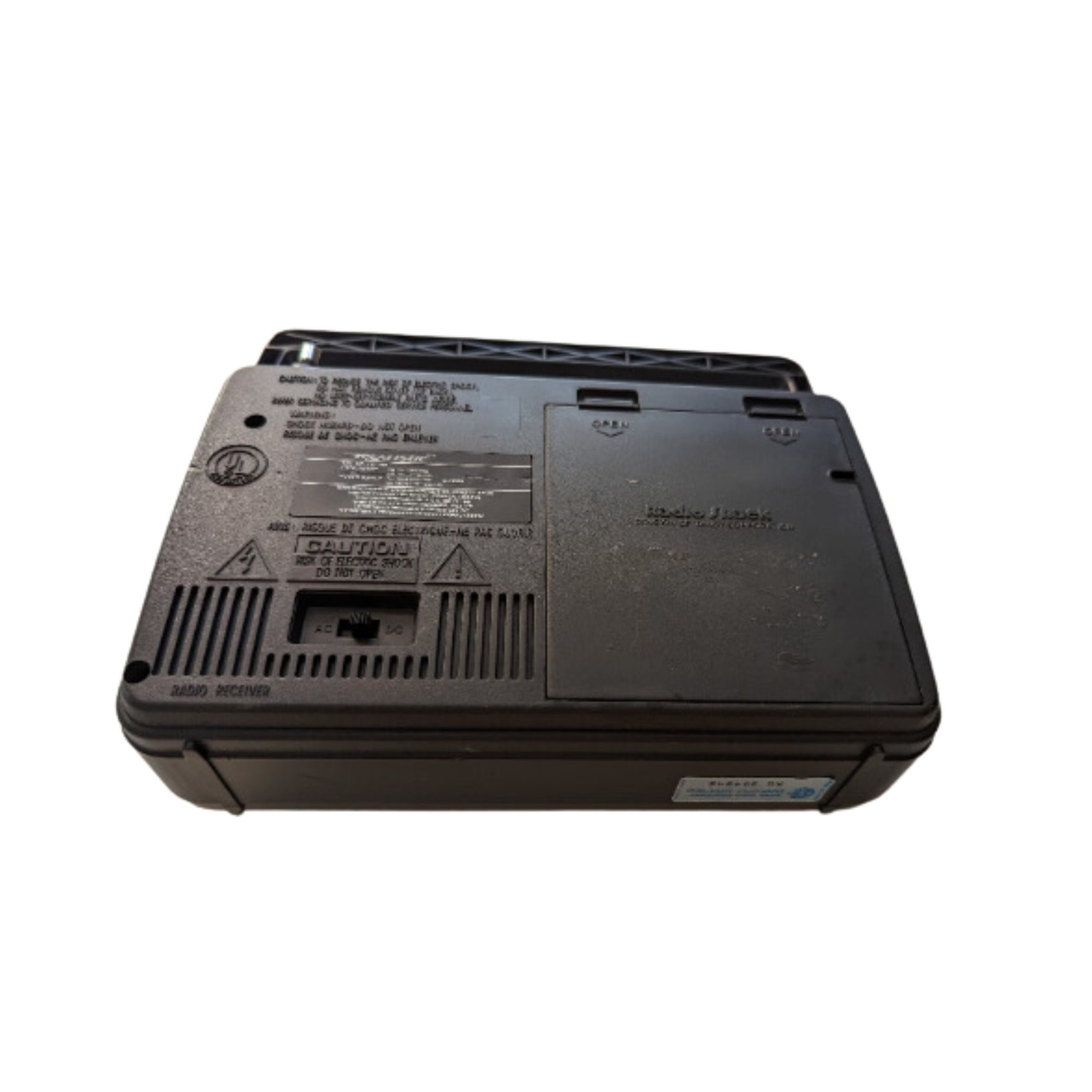 Vintage 1990's Realistic Brand Portable Radio, Made by Radio Shack ...