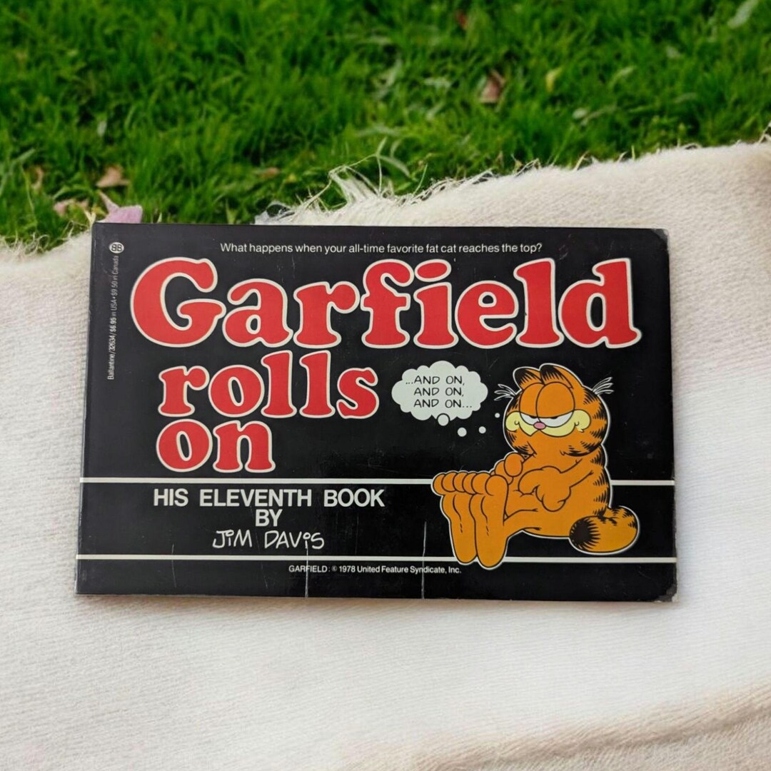 1985 Garfield Rolls on Book: Vintage Jim Davis Artwork - Etsy