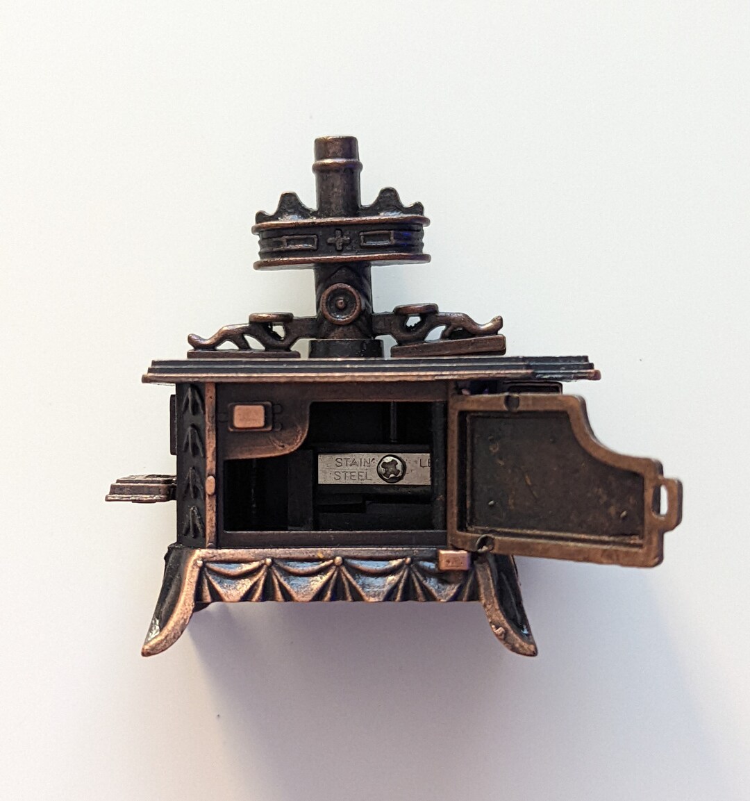 Queen Stove Pencil Sharpener / Original Box / Collectible Pencil ...