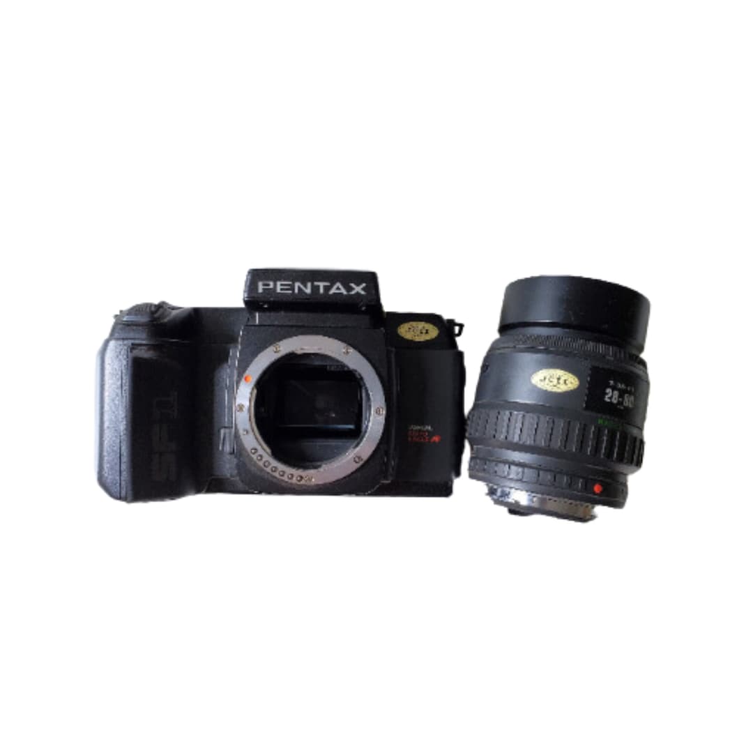 Vintage Pentax 35mm Camera With Built in Flash / Vintage Camera ...