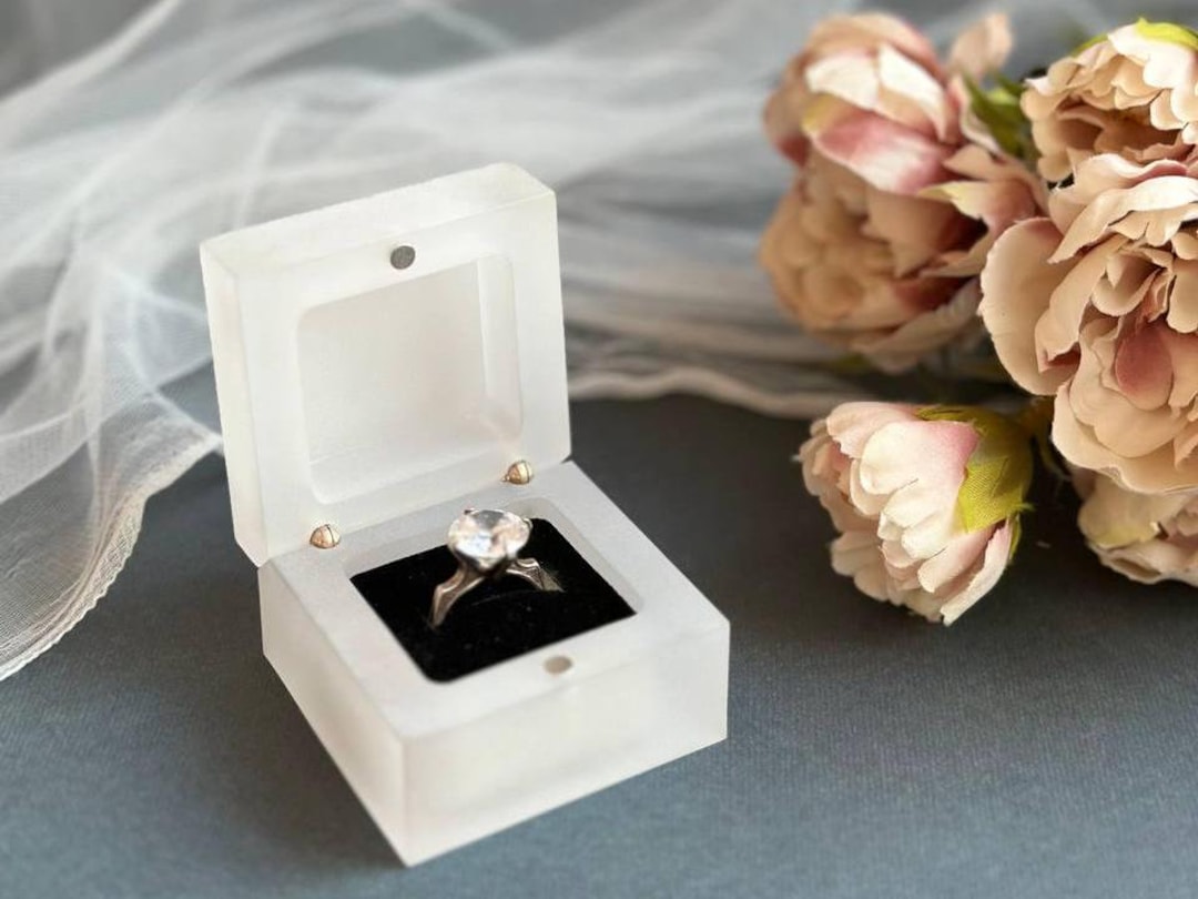 Handmade Acrylic Proposal Ring Box: Personalized Ring Holder - Etsy