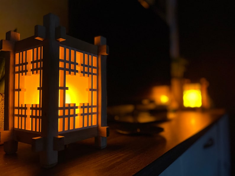 Japanese Kumiko Lamp With Flame Lighting - Etsy