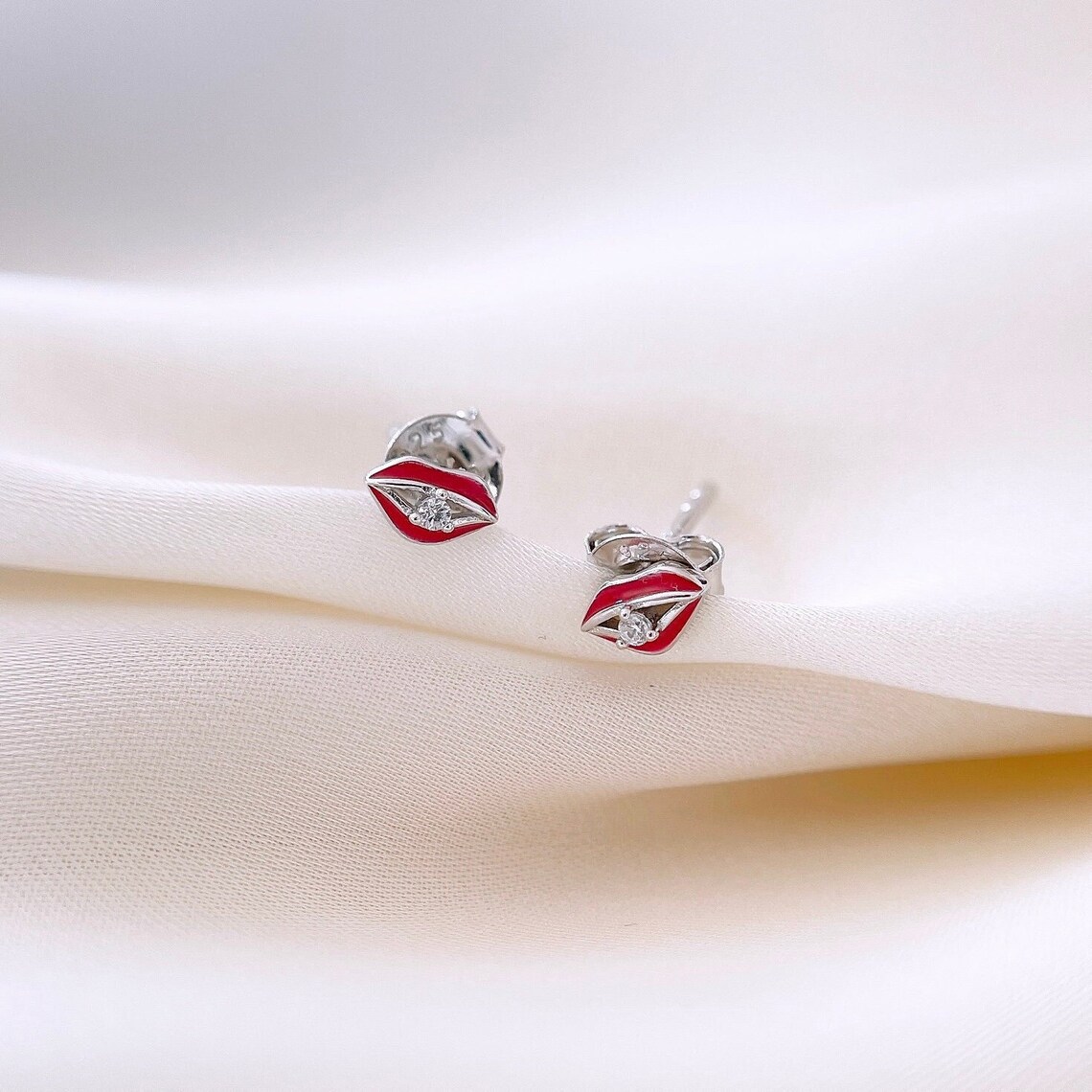 Tiny Red Lips Earring Silver Kiss Stud Earring With Cz for Women and ...