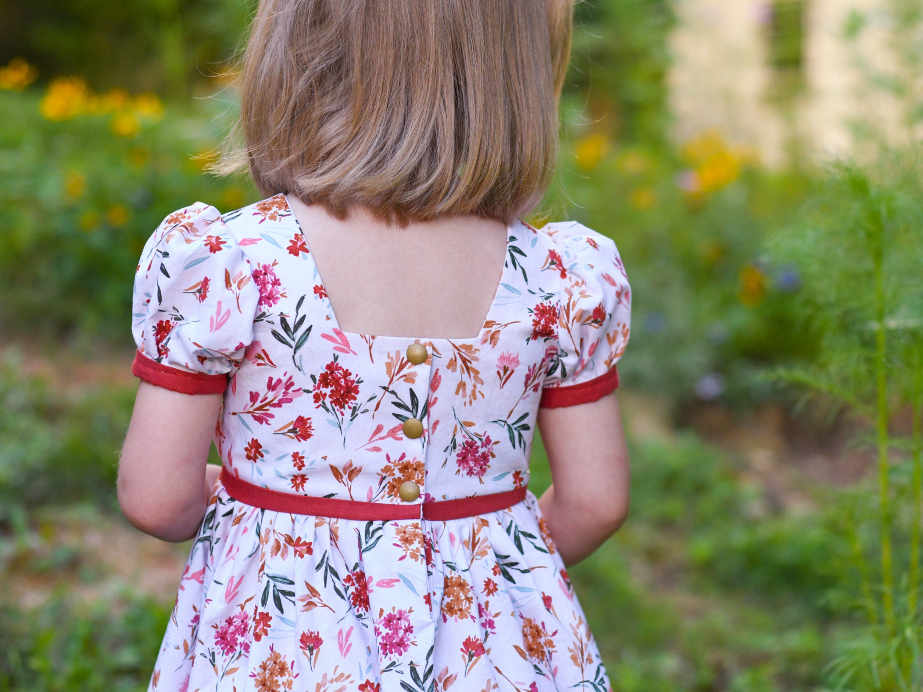 Peter Pan Collar Vintage Inspired Sewing Pattern Heart & Apple Pockets ...