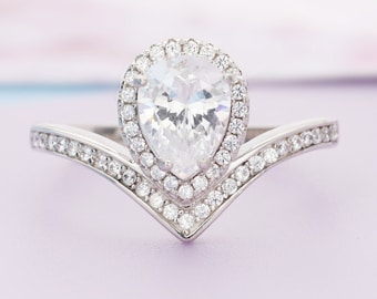 Statement Wedding Band - Etsy