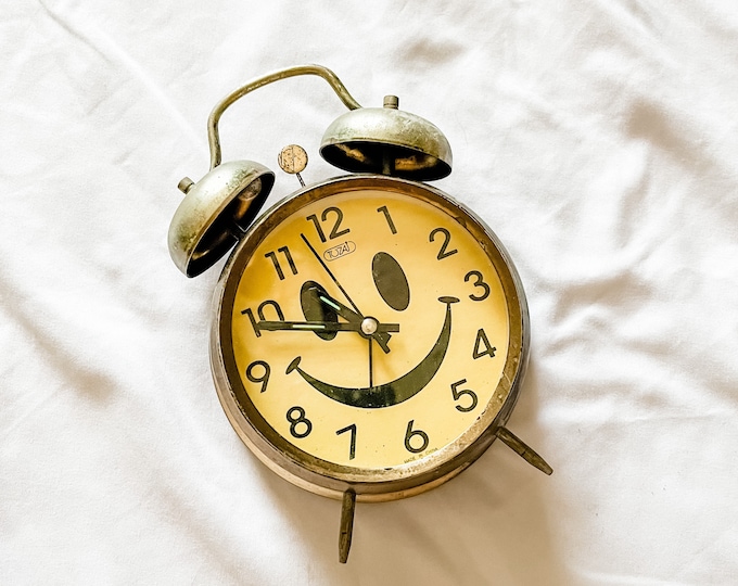 80s Tozai Smiley Face Brass Alarm Clock / Analog Clock / Alarm Clock ...