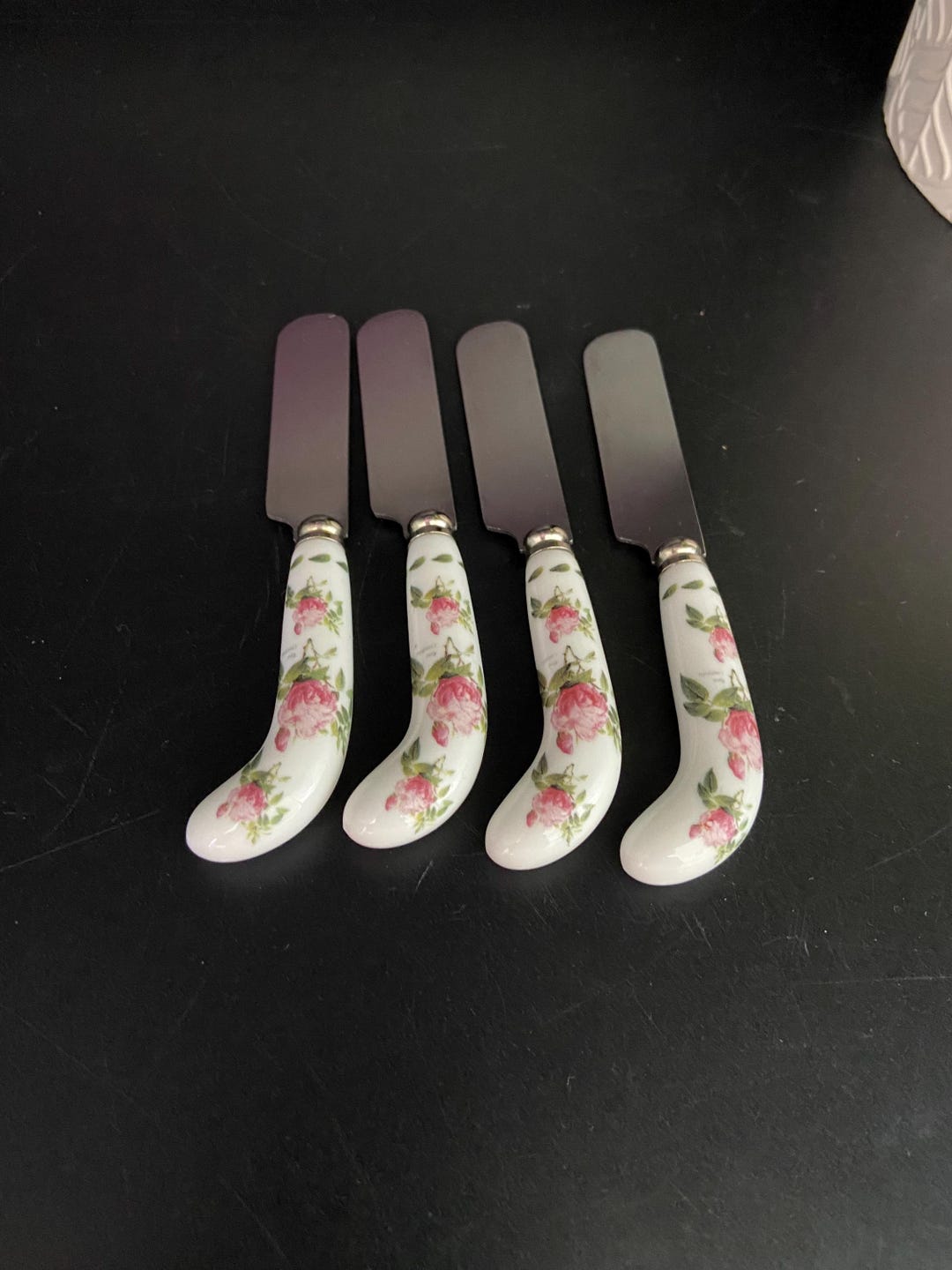 4 Beautiful Butter Knives - Etsy