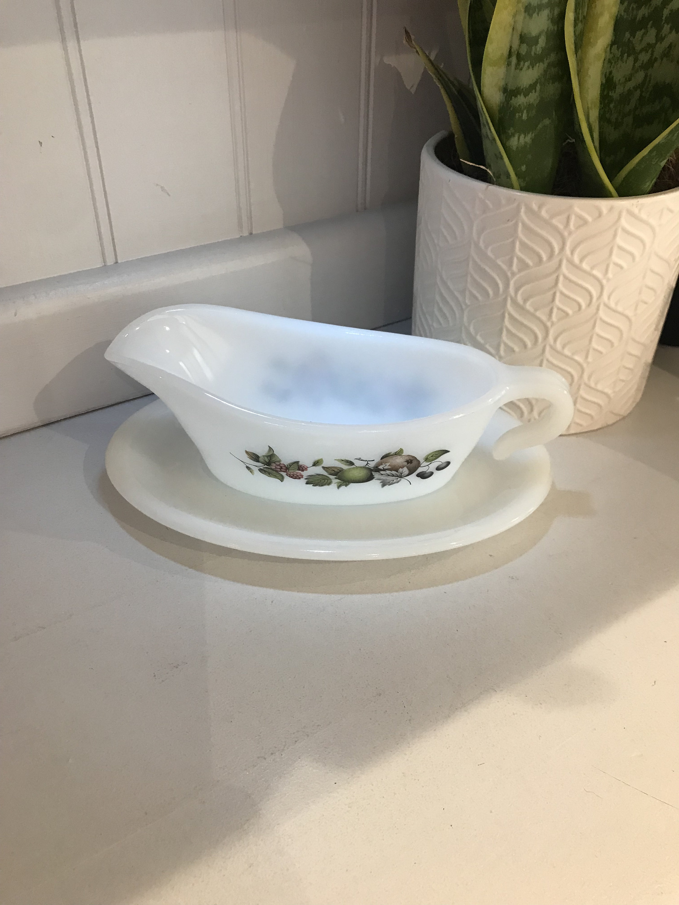 Vintage Phoenix Opalware Gravy, Sauce Boats and Plate - Etsy UK