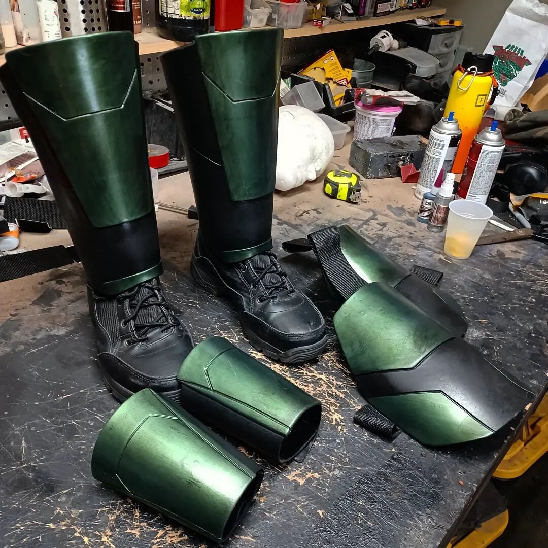 Armored Guards V1 ANY COLOR/STYLE gauntlets, Boot, Thigh - Etsy
