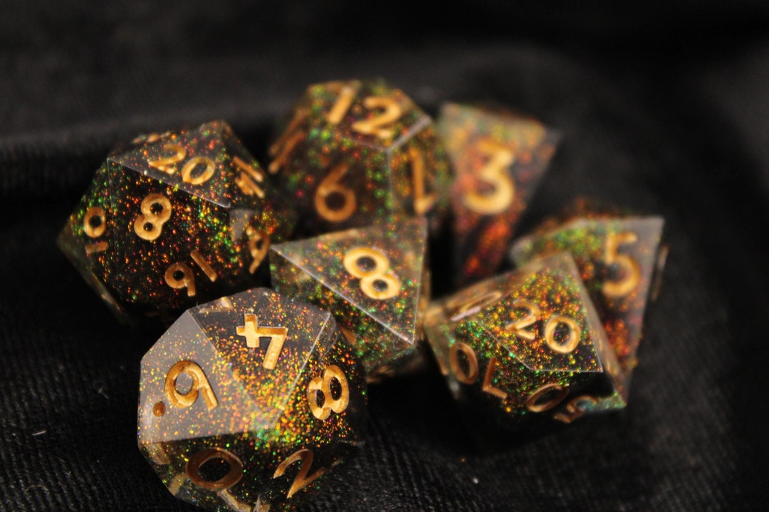 Sparkle Universe - 7 Piece Dice Set (green Color Shift, Golden, Black ...