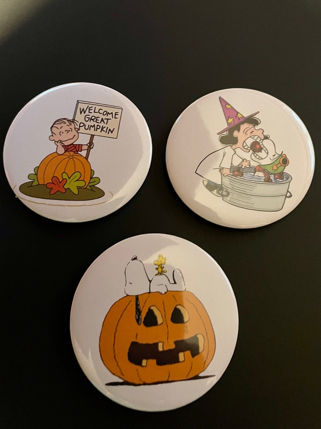 Great Pumpkin Charlie Brown Peanuts Halloween Pins / Badges - Etsy