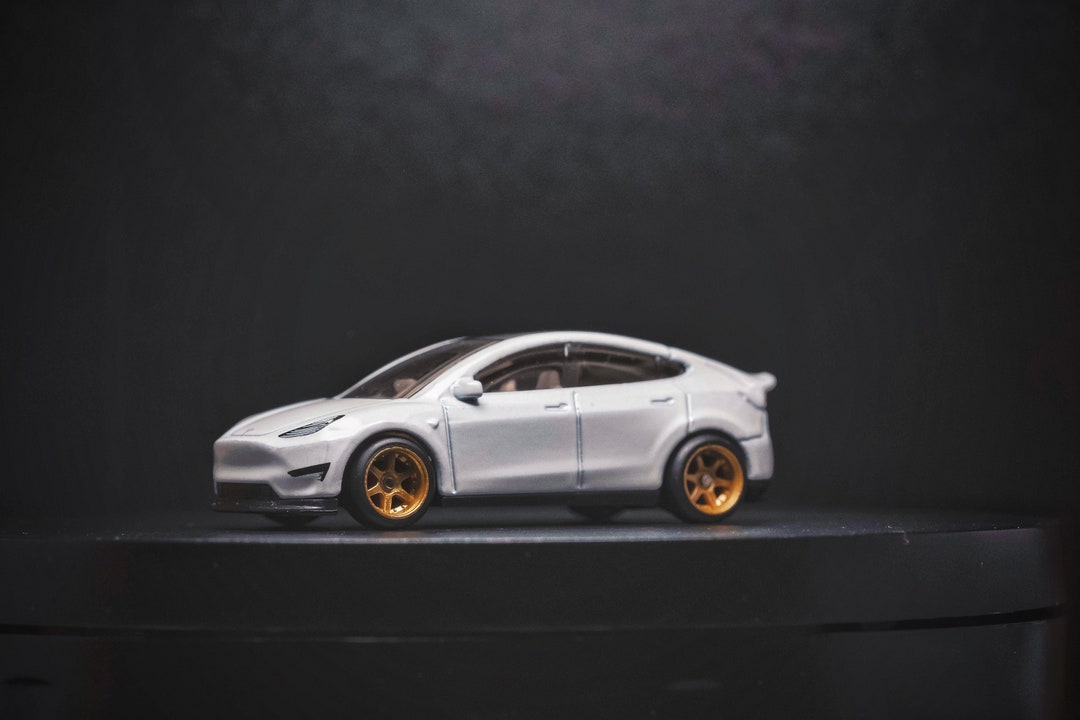Custom 1:64 Tesla Model Y KEY Chain/lanyard/fridge Magnet - Etsy
