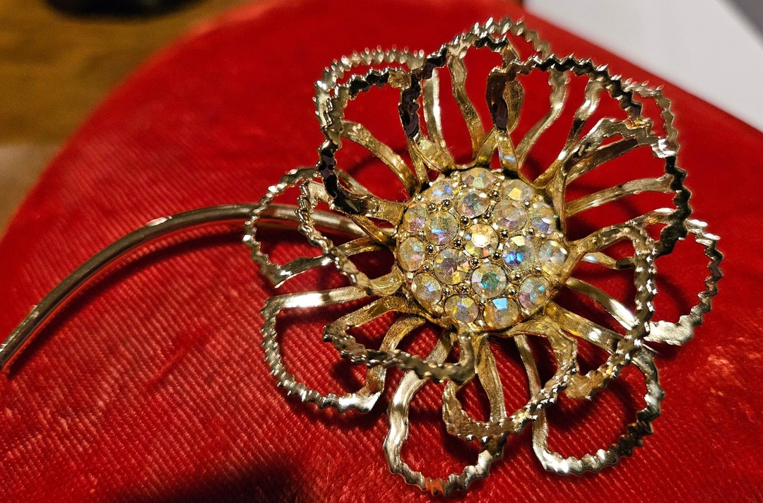 1960's Sarah Coventry Allusion Flower Brooch - Etsy