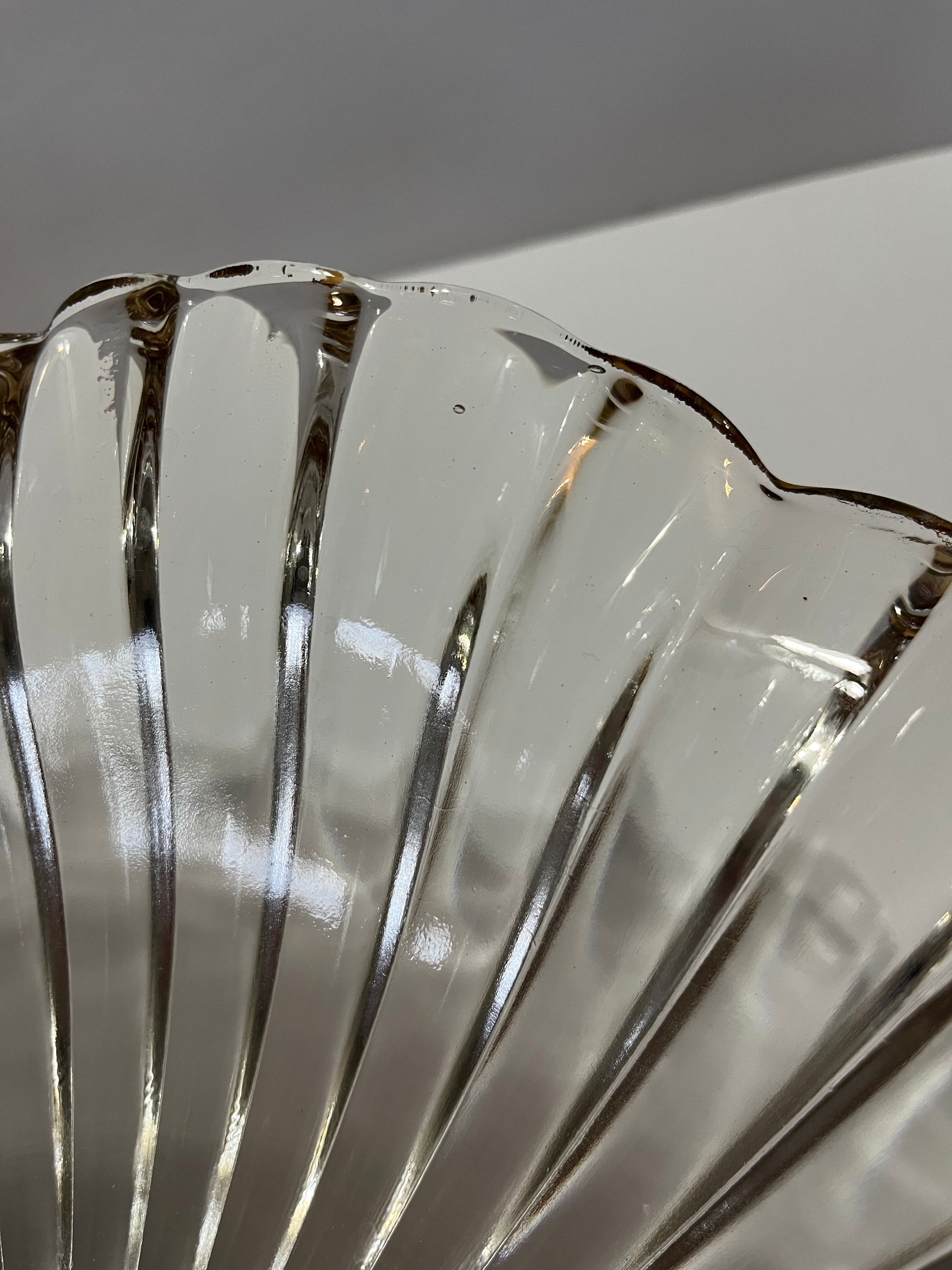 Vintage Clear Glass Round Elegant Scalloped Edge Bowl With Gold Trim ...