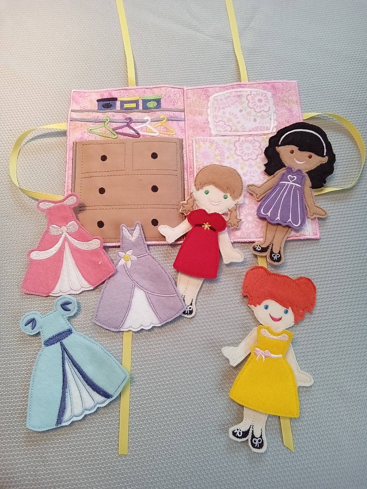 Quiet Time Felt Dolls. Pretend Dress up and Closet. - Etsy