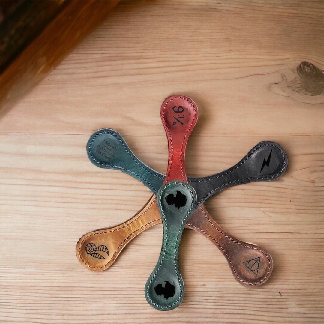 Magnetic Leather Harry Potter Bookmark Golden Snitch, Platform 9 3/4 ...