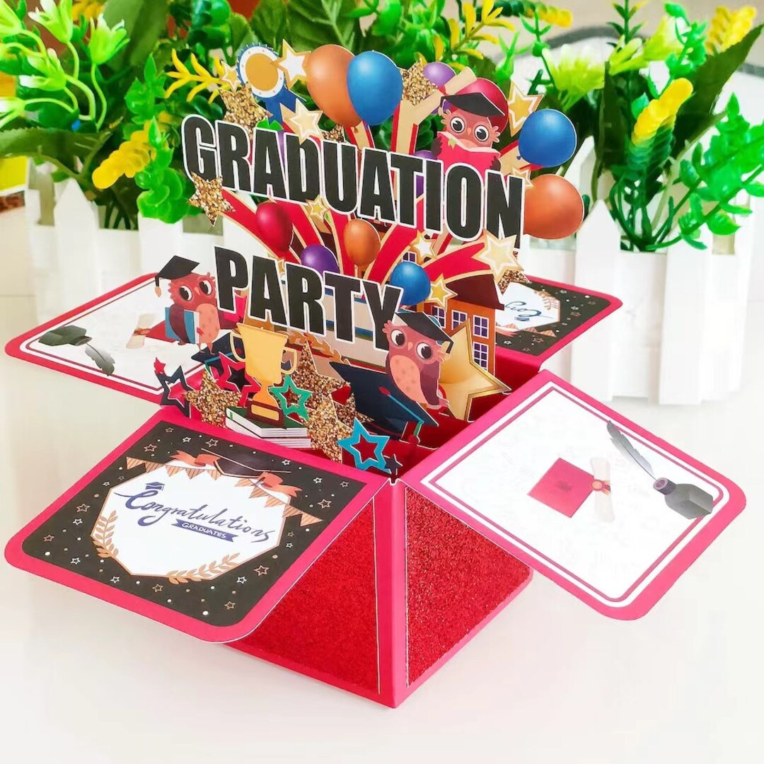 Make Their Graduation Day Special With 3D Pop-up Cards & Custom Note ...