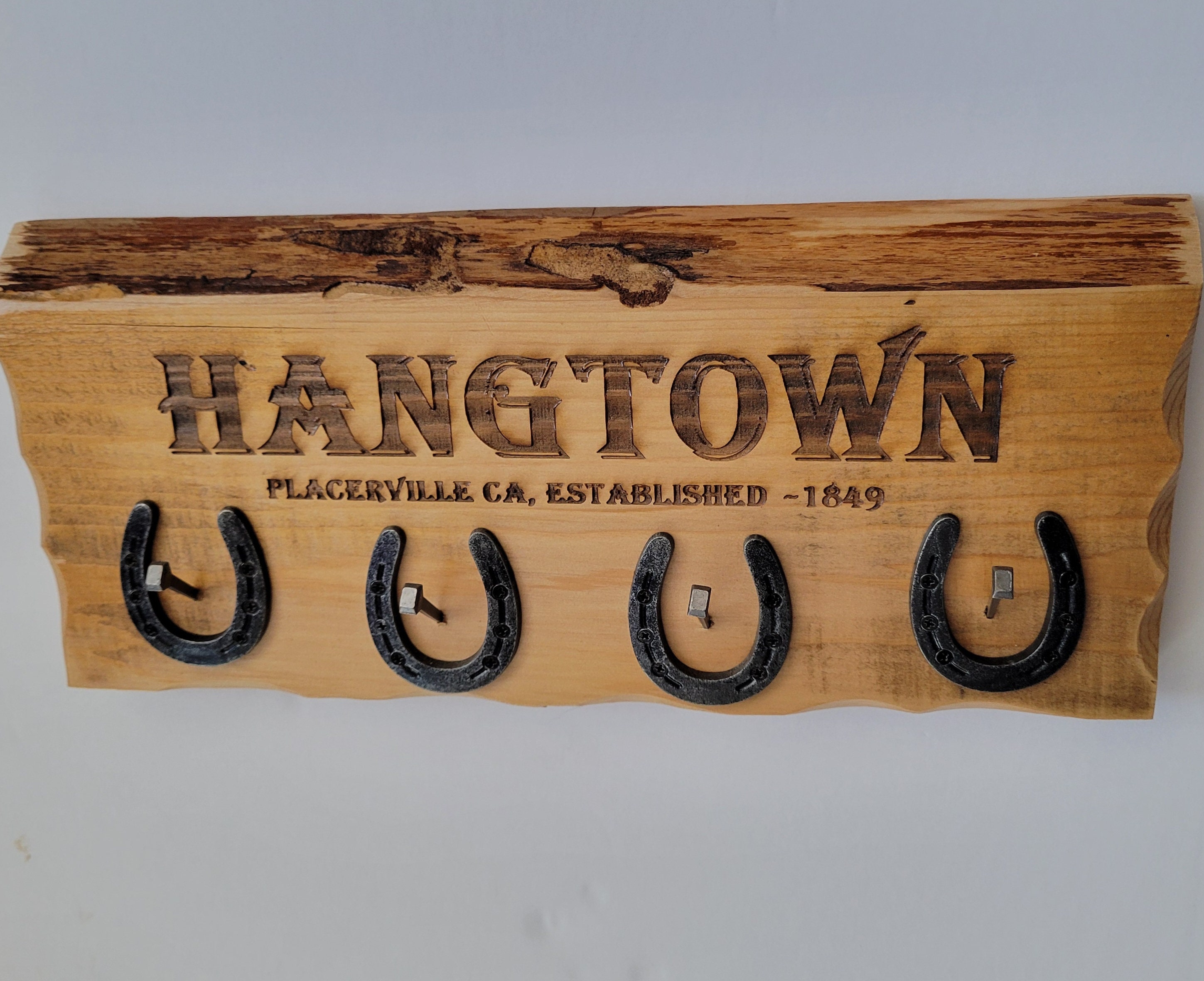 Western Cedar Wood Live Edge Keyholder Horseshoes Horseshoe Nails ...