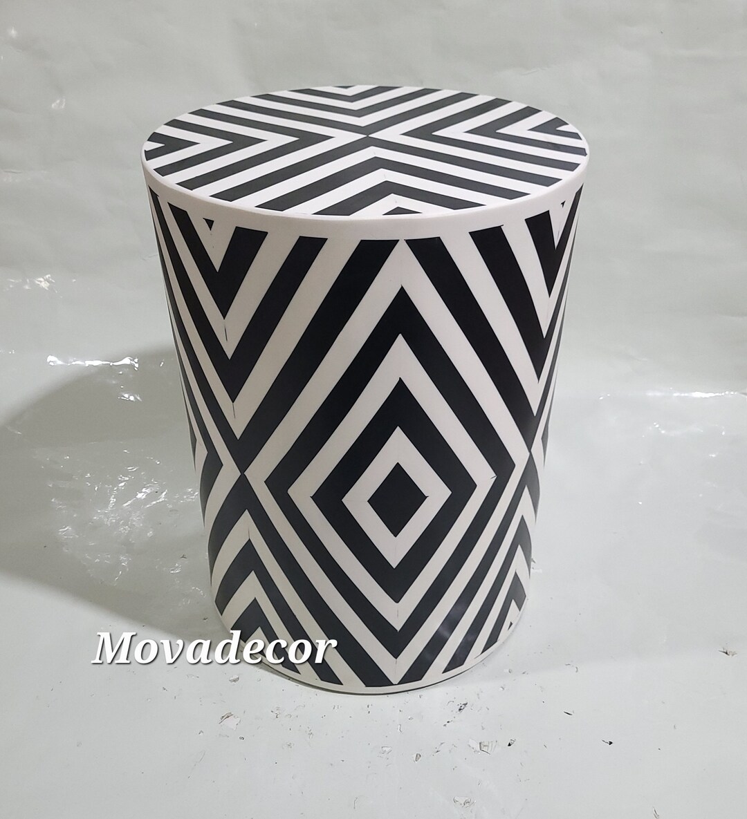 Handmade Cedar & Resin Side Table: Black and White Geo-design - Etsy