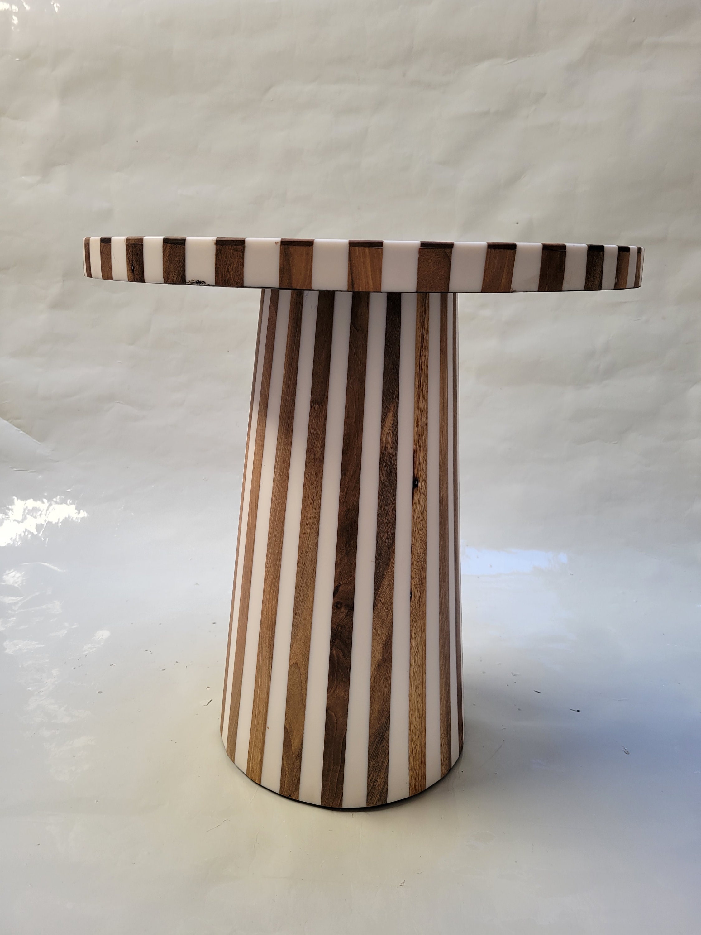 Handcrafted Walnut Side Table: White Resin Inlay, Round Accent Table - Etsy