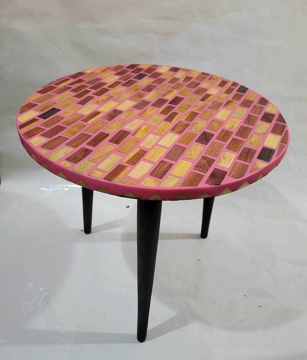 Cedar Wood & Pink Resin Small Table | Unique Pink Table for Home Decor ...