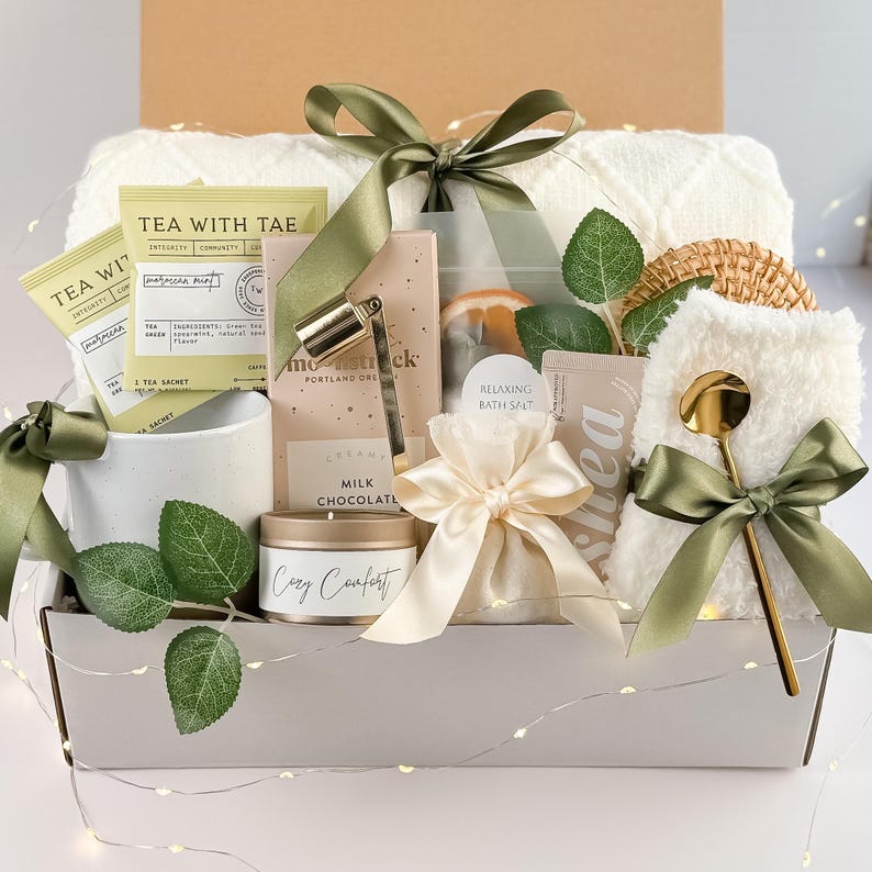 Relaxation Gift Box: Cozy Comforts, Tea, Candle & Blanket - Etsy