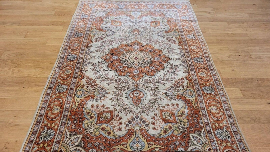 Old Turkish Silk Carpet Hereke 146 X 91 Cm Silk Seda - Etsy