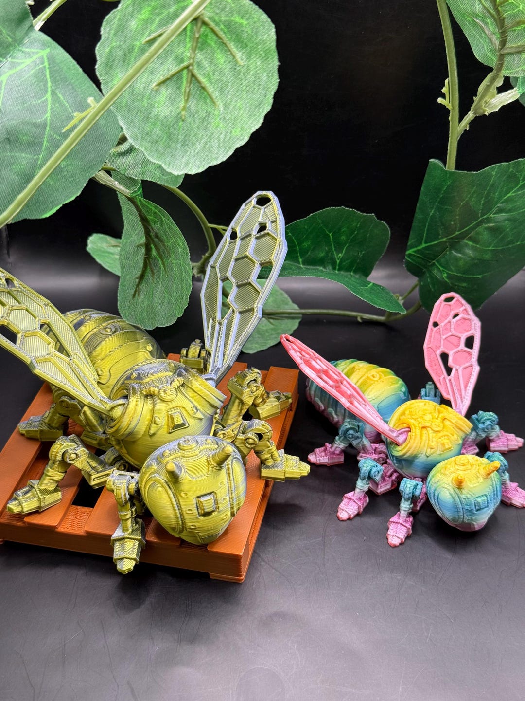 Articulated Cyber Bee Fidget/desk Toy/bee Lovers/pick Your Color ...