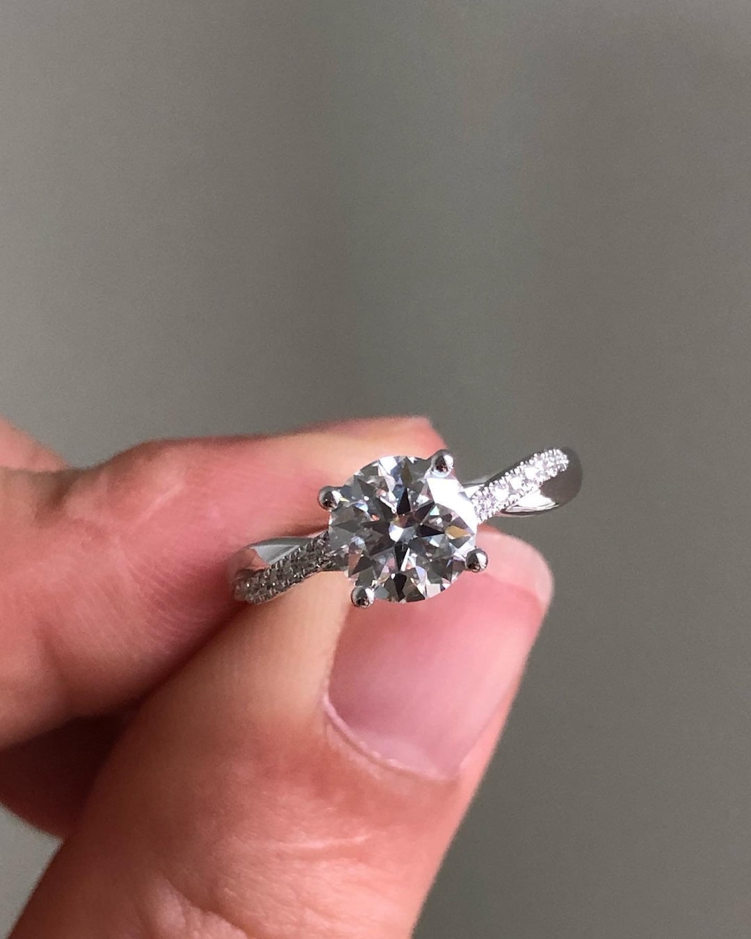 Round Cut Moissanite Engagement Ring, Moissanite Twist Infinity ...