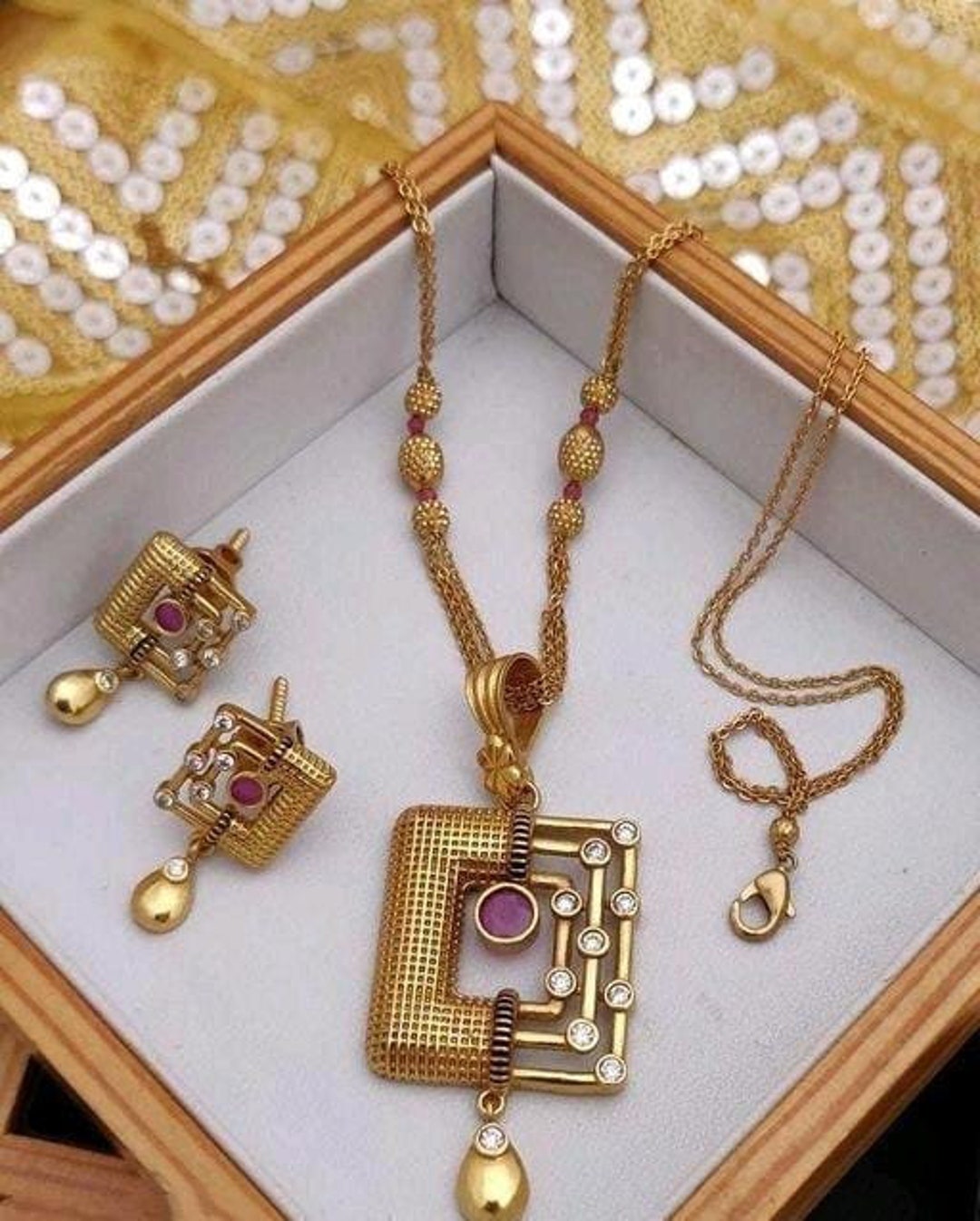 Antique Long Matte Golden Chain South Indian Pendant Set/ Choker ...