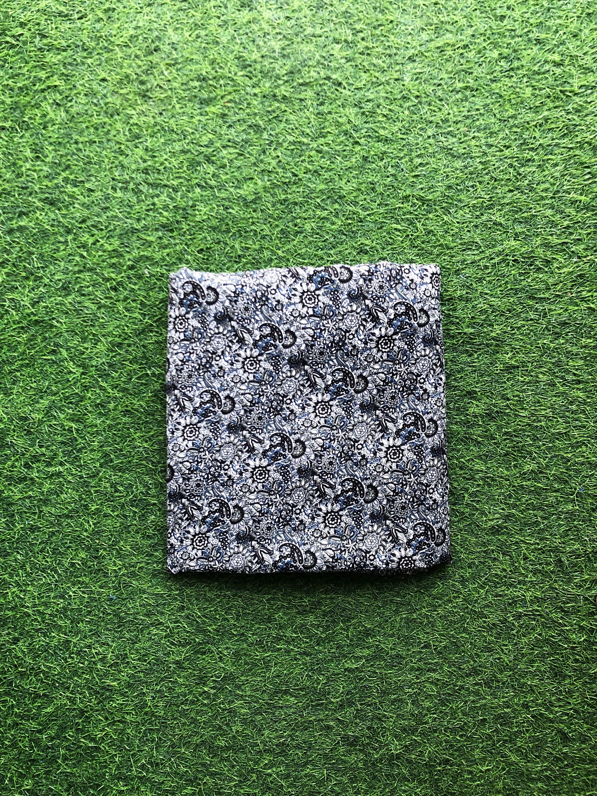 Hochwertiger seidiger Satin Rückseite Krepp Stoff, Krepp Seidenstoff ...