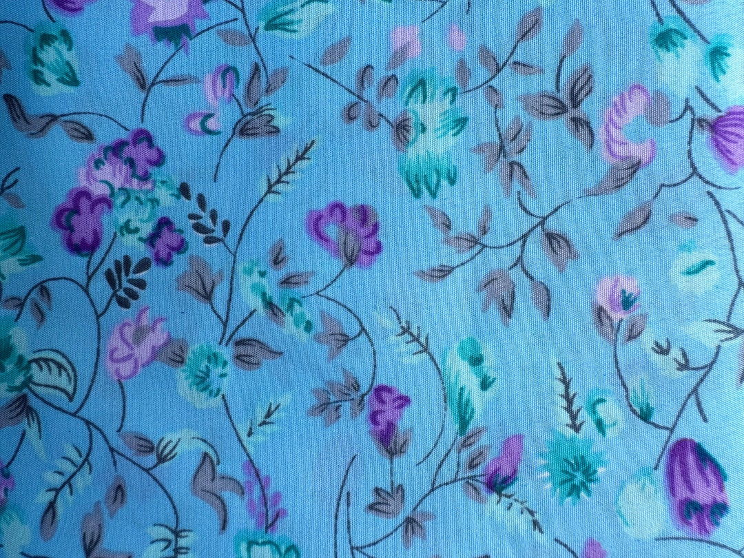 Schöne Blumen Printqualität Seide Krepp Stoff, Krepp Seide Stoff, Kleid ...