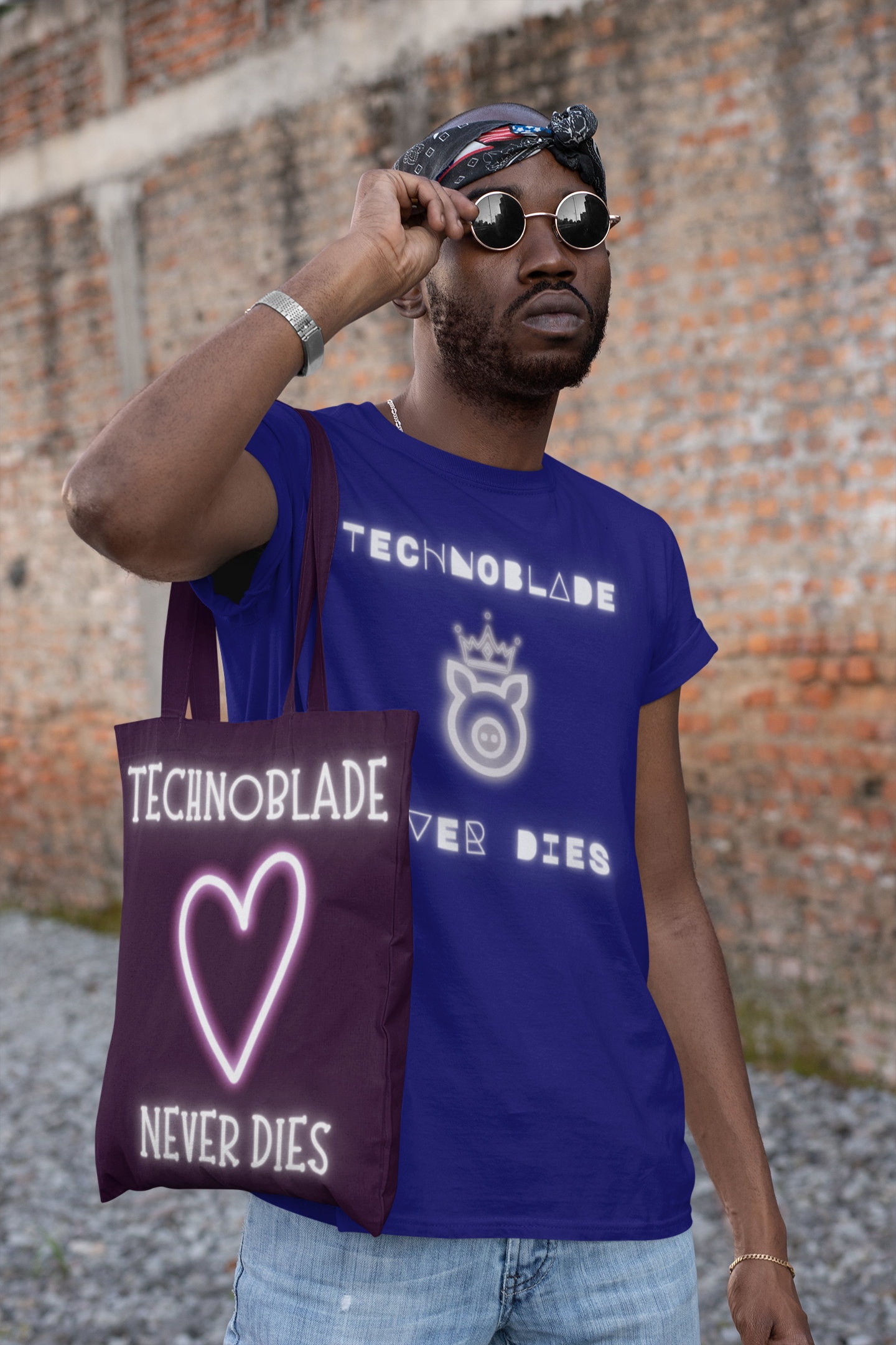 Technoblade Never Dies Crowned Pig Neon White Digital - Etsy