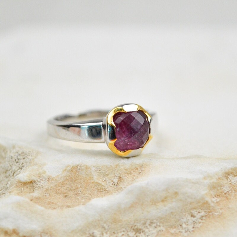 Small Ruby Ring - Etsy
