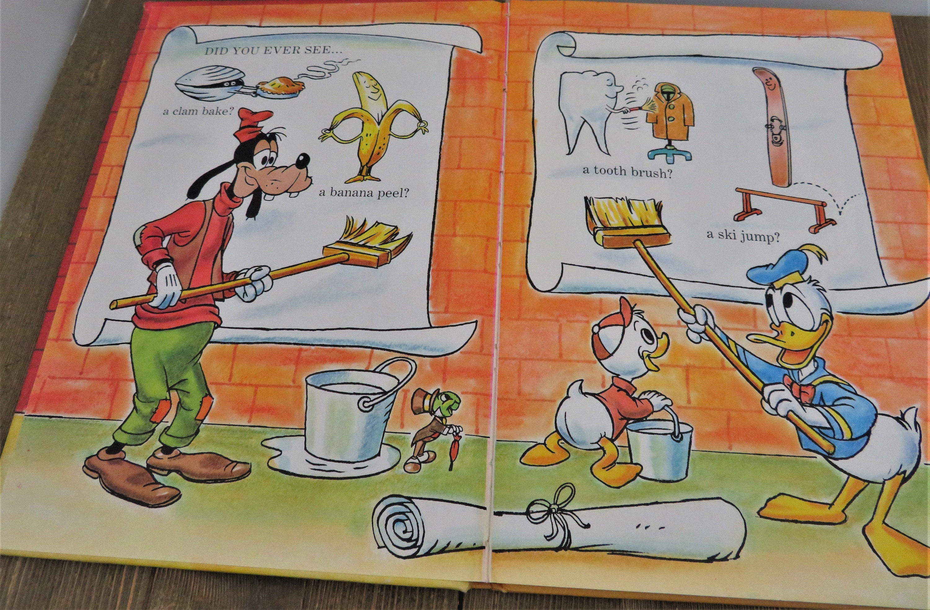 Disney's Wonderful World of Reading Mickey Mouse's Joke Book Hardcover ...