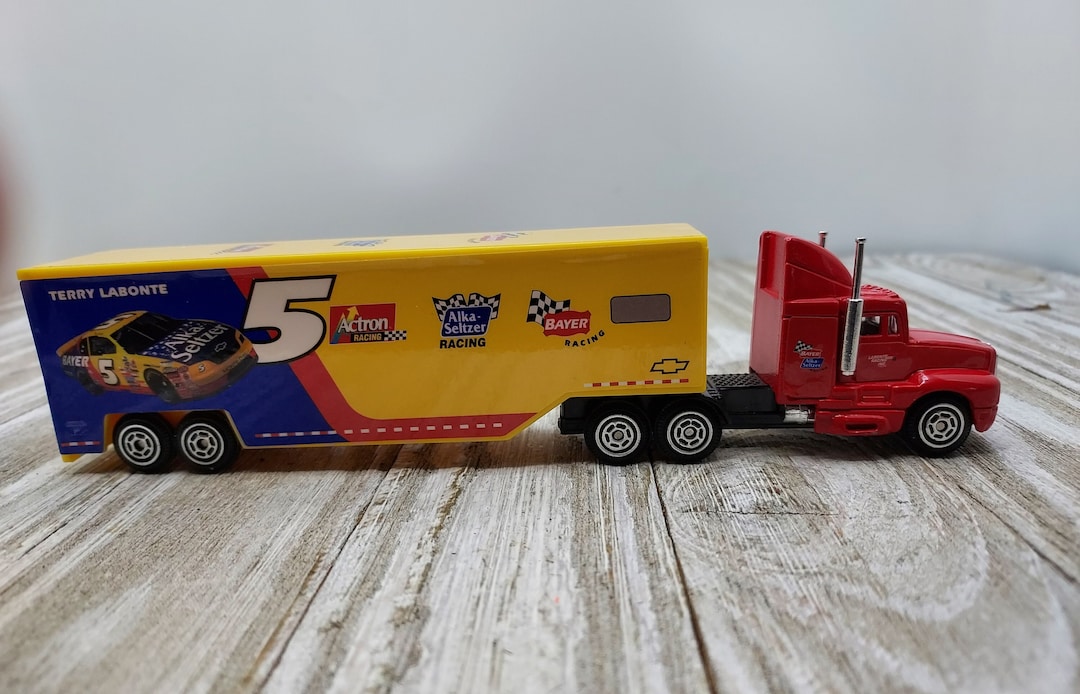 1992 7 1/8" Long #5 Racing Champions Transporter Terry Labonte Racing ...