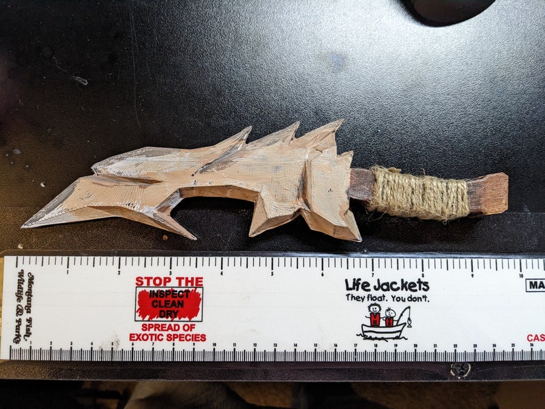 Valheim Inspired Abyssal Razor Hand Painted Low Poly - Etsy