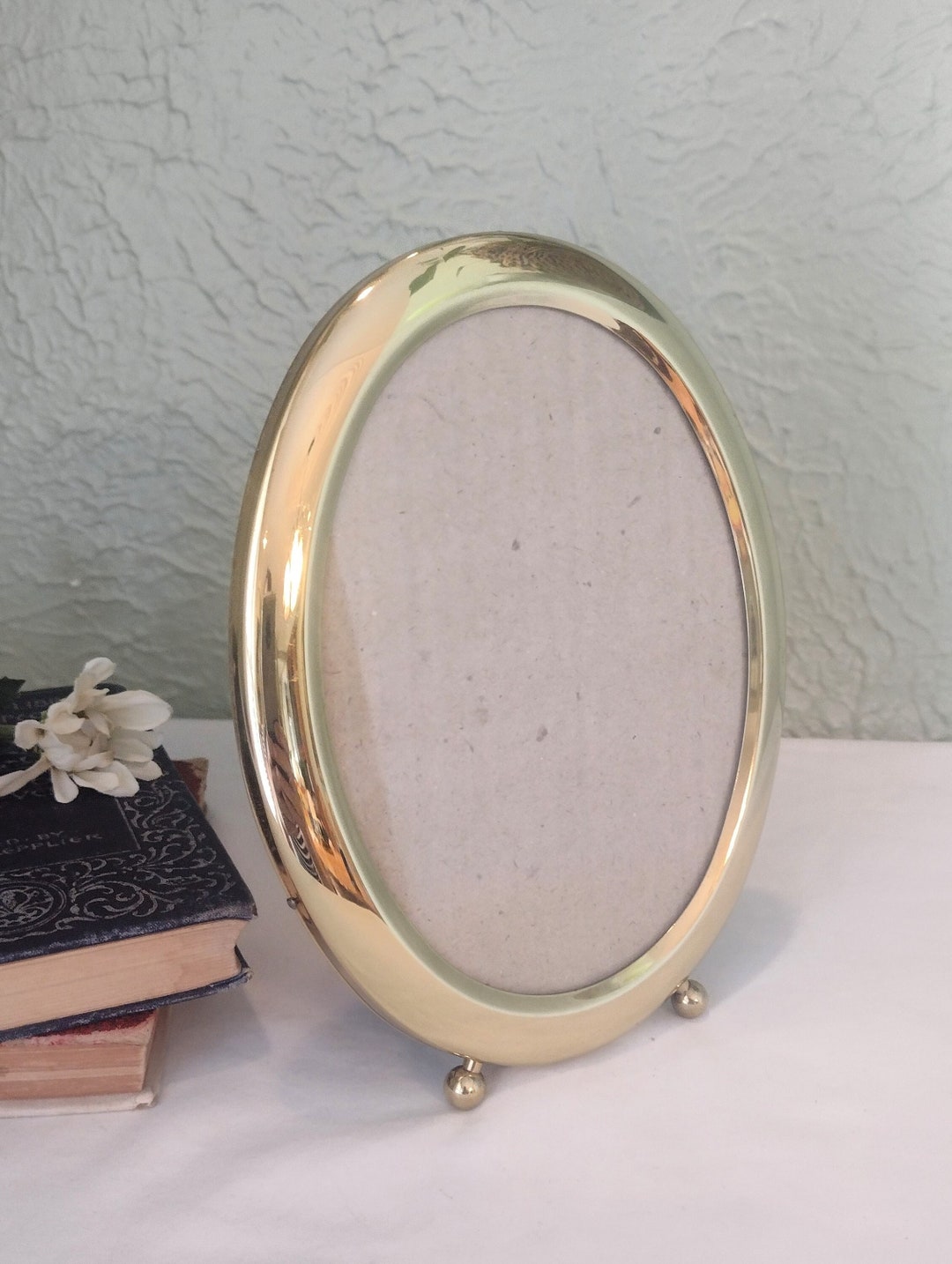 Vintage Oval Brass Frame 5x7 Solid Brass Photo Frame - Etsy