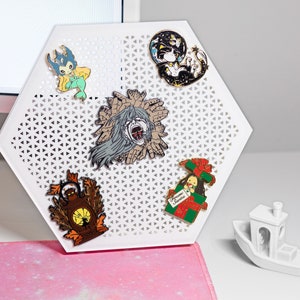Enamel Pin Board Display for Pin Collectors hexagon Wall Mount Enamel ...