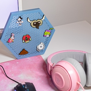 Enamel Pin Board Display for Pin Collectors hexagon Wall Mount Enamel ...