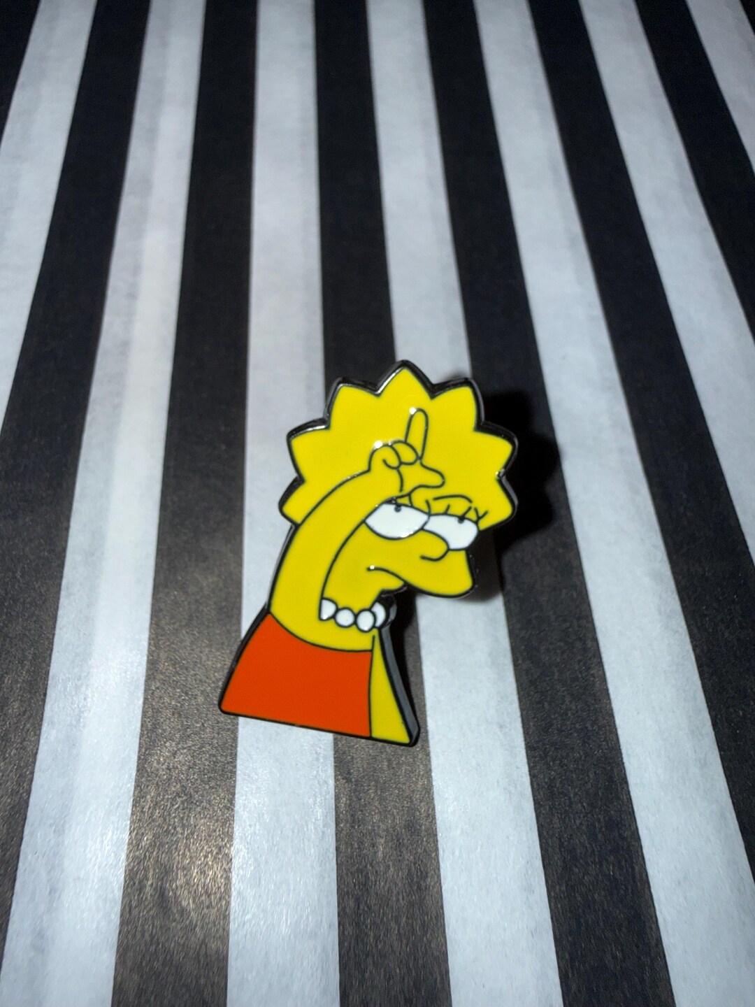 Lisa Cartoon Loser Enamel Pin – Funny Retro Parody Pin, Tv-inspired ...