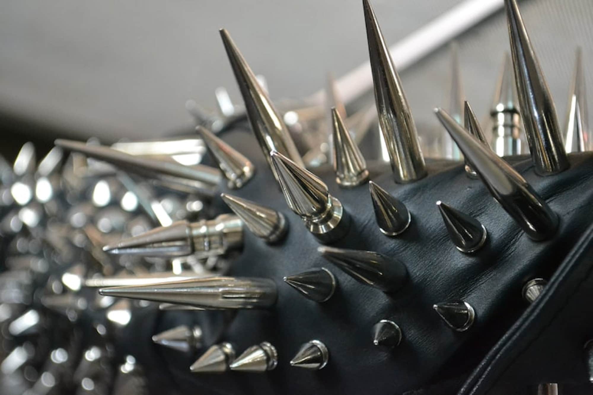 Men's Pure Leather Stylish Fashion Black Color Punk Silver Long Spiked ...