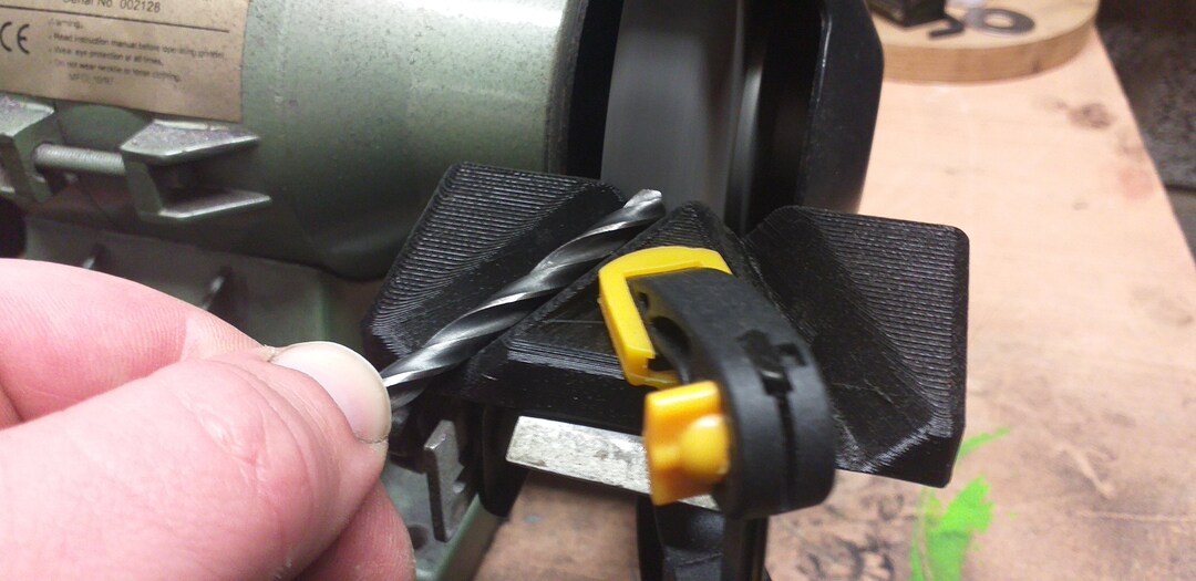 Drill Bit Sharpener 2mm-20mm Angle of 118 for Right Left Hand Spiral ...