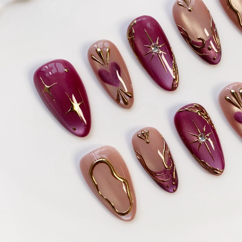 Mulberry Press on Nails Short Almond Nails/red Cat Eye Nails/star Nails ...