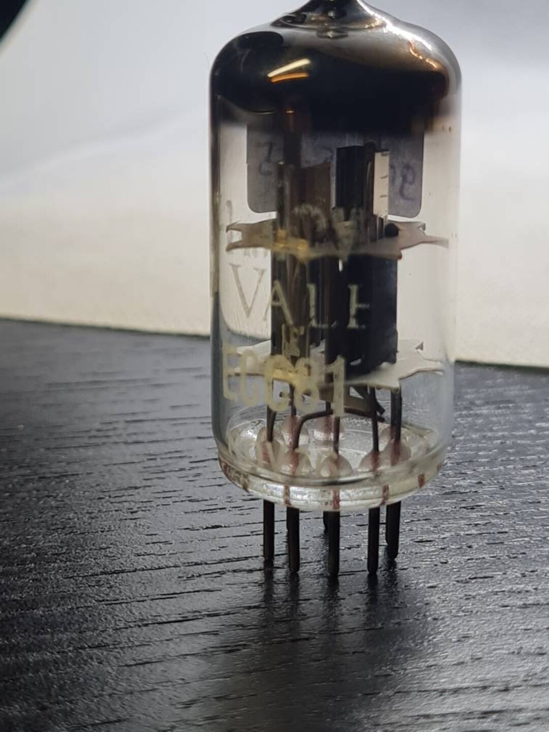 Willow Ecc81 Round Getter Valve Vacuum Tube AVO Vcm 163 Tested - Etsy