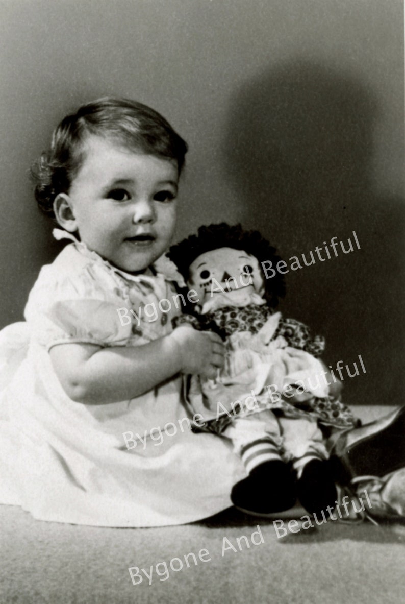 Vintage Image Raggedy Ann Doll Little Girl Junk Journal Scrapbook ...