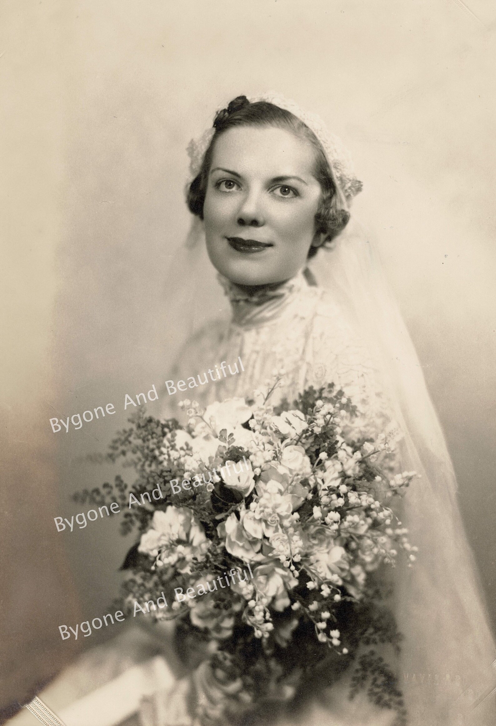 Wedding Anniversary Romance Love 1920 Bride With Bouquet Vintage Photo ...