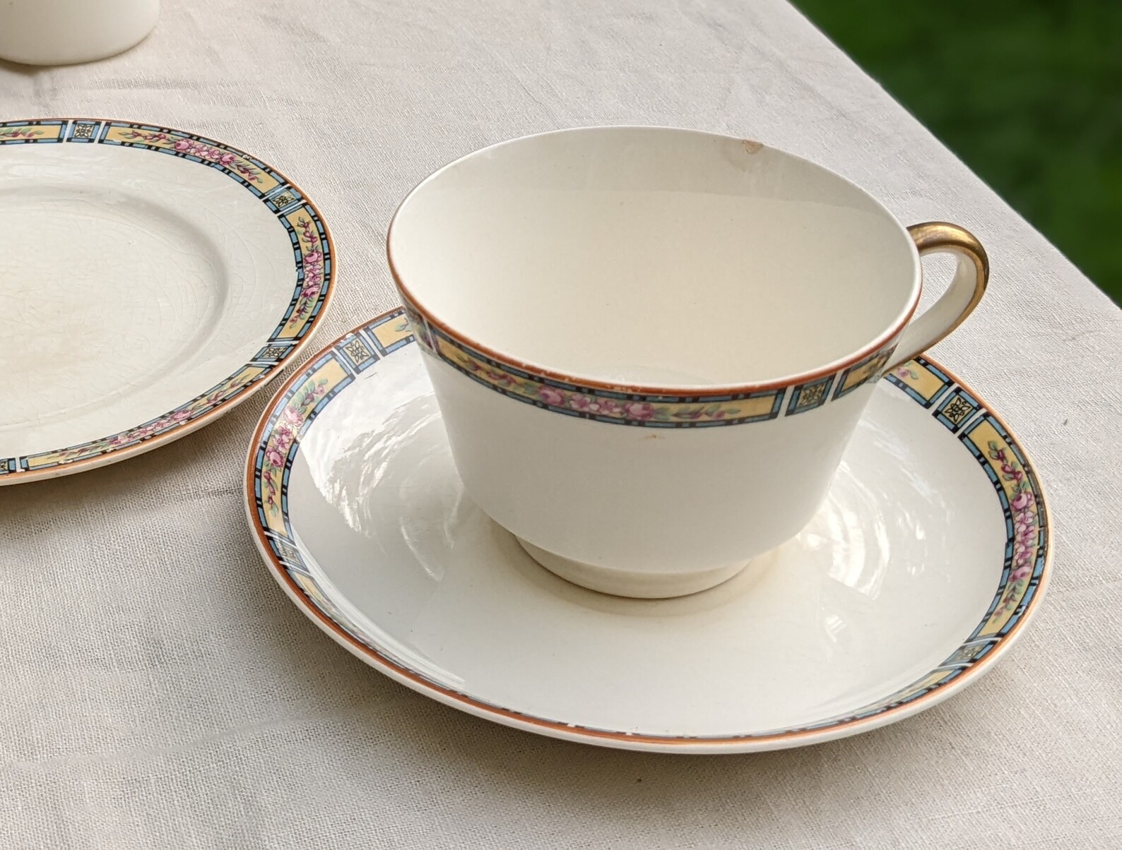 Patterned China, Floral Vintage China Teacup and Side Plates - Etsy
