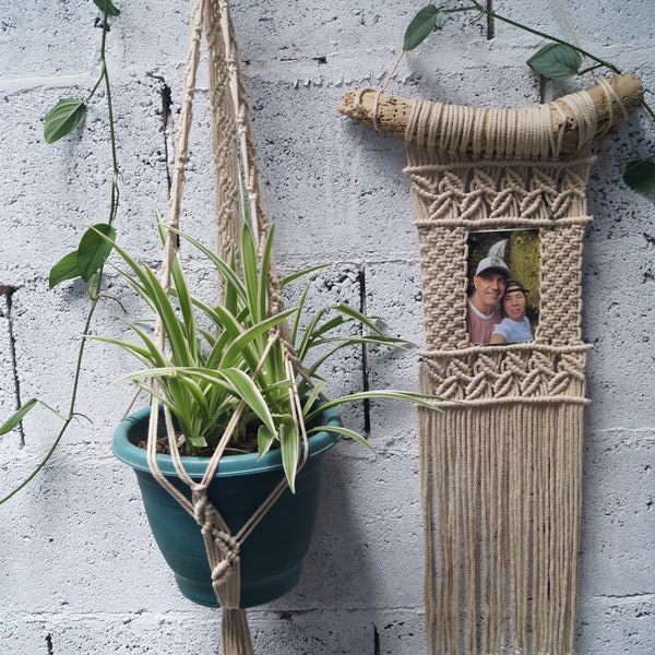 Macrame Photo Hanger - Etsy